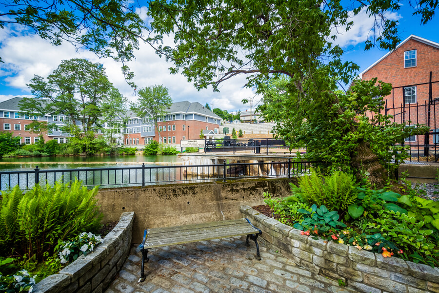 New Hampshire Rehabs: Best Addiction Treatment Facilities in NH