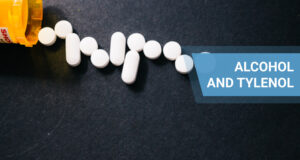 Tylenol and Alcohol − Can You Drink On Tylenol?